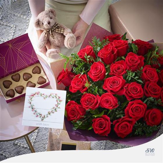 Red rose with teddy bear store